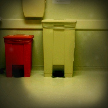 Sara K Centraltime: Hospital Trash Cans